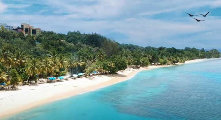 Pantai Base G Jayapura Papua - Rental Mobil Jayapura Papua